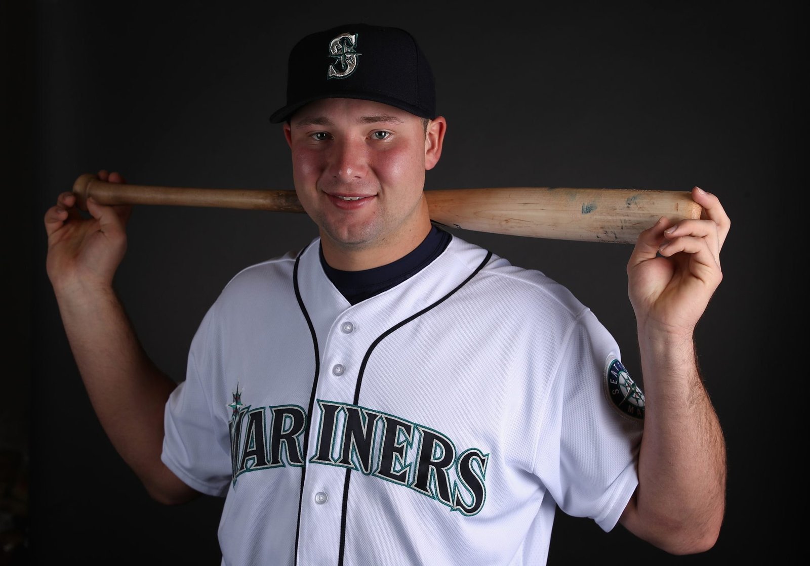 Cal Raleigh Age, Height, Weight, Net Worth - Bollywoodfever