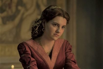 Emily Carey Bio, Age, Height, Weight, Body Measurements